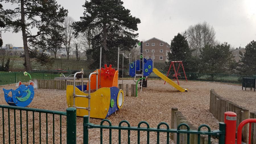 Boyn Grove Play Area, Maidenhead, Berkshire - freeparks.co.uk