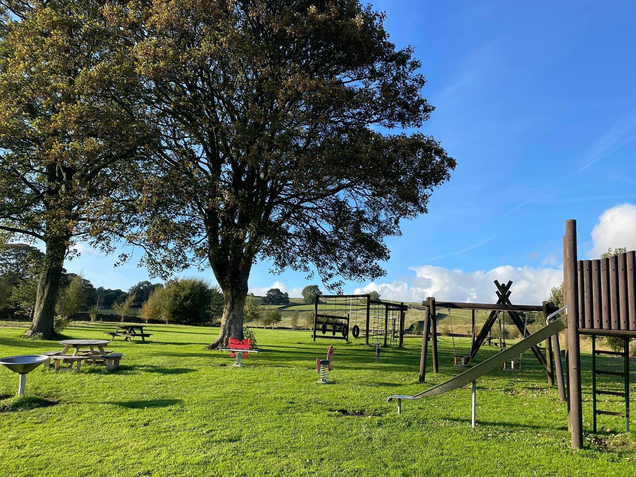 Playgrounds, Parks and Play Areas near - freeparks.co.uk